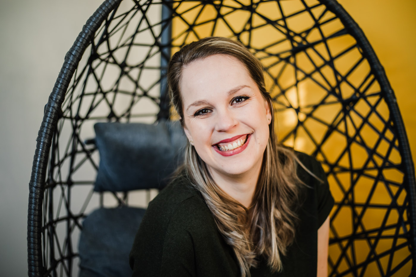 Wie is Kim? - Adfire